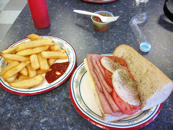 Golden fries and a hefty sandwich&mdash;the dynamic duo that never goes out of style.