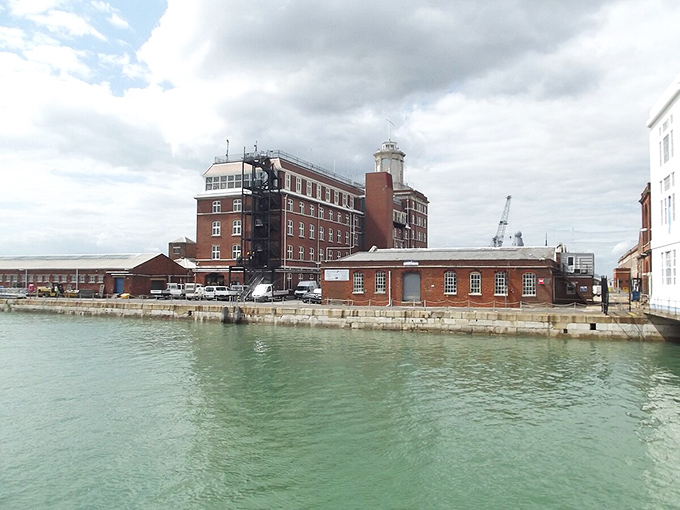 This historic waterfront building speaks to Portsmouth's industrial past, when river commerce shaped the town's economy and architecture.