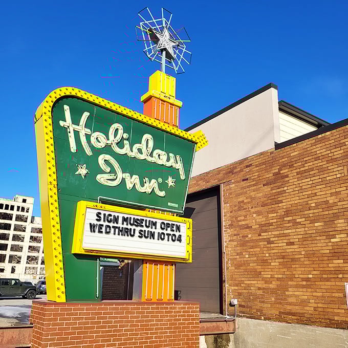 The iconic Holiday Inn "Great Sign" &ndash; a beacon for weary travelers that became one of America's most recognized roadside symbols.