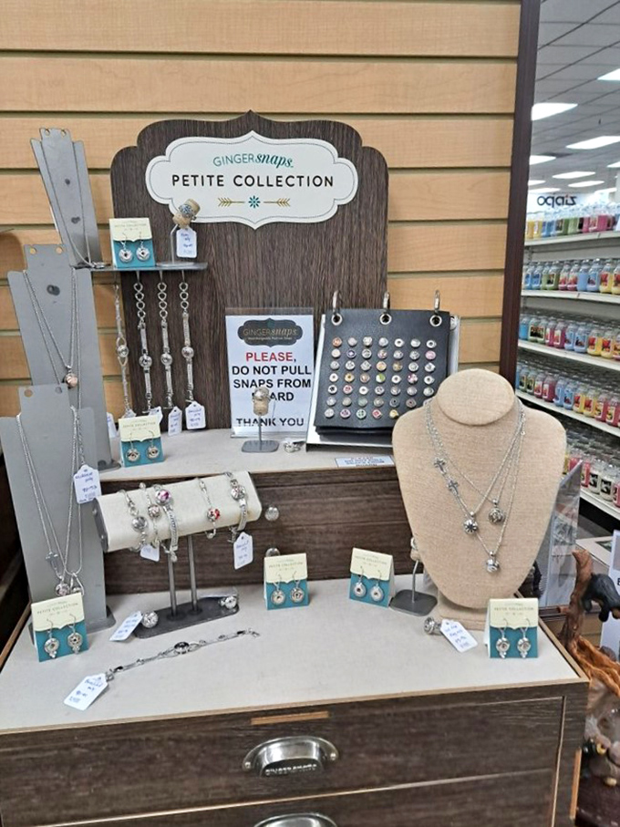 The Ginger Snaps Petite Collection proves this outlet thinks beyond pots and pans to complete your shopping experience.