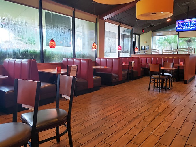 Red booths &ndash; the universal signal for "sit here, stay awhile, and maybe order dessert" in the international language of comfort dining.