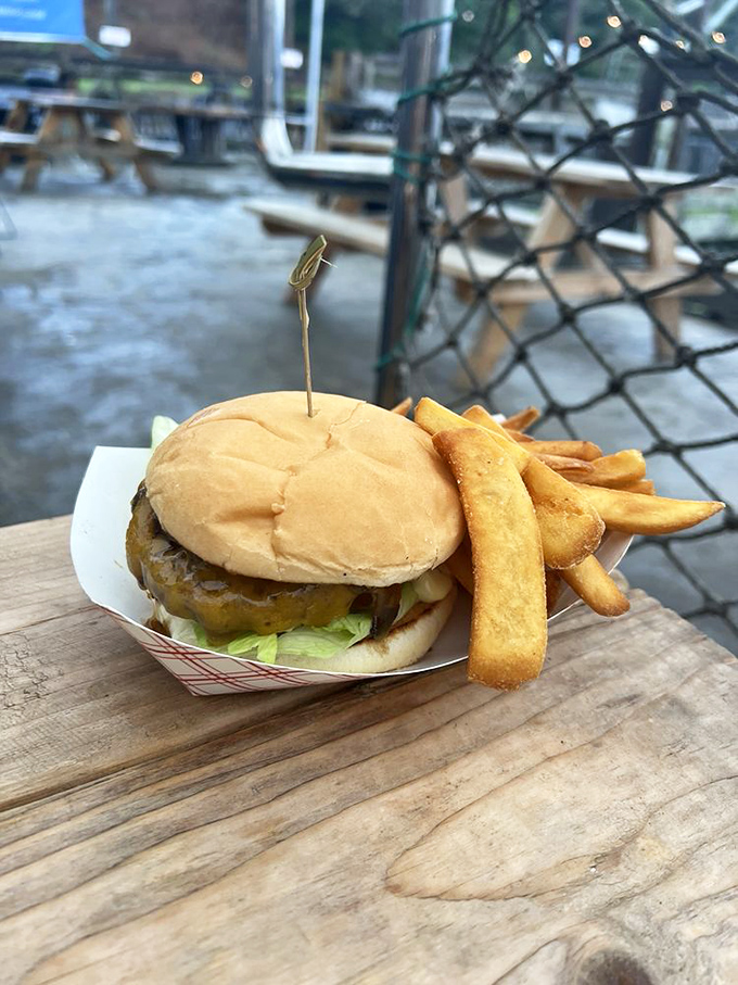 The burger that answers the eternal question: "What do I order at a seafood joint if I don't eat seafood?" Gloriously.
