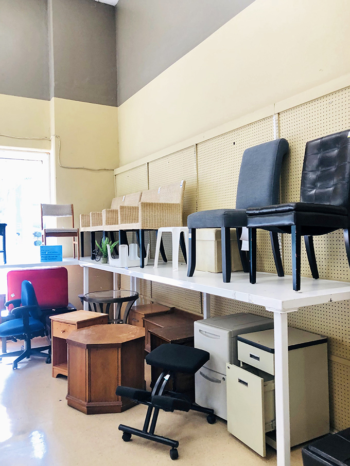 The furniture corner showcases seating possibilities from ergonomic kneeling chairs to dining sets ready for their second chapter of family gatherings.