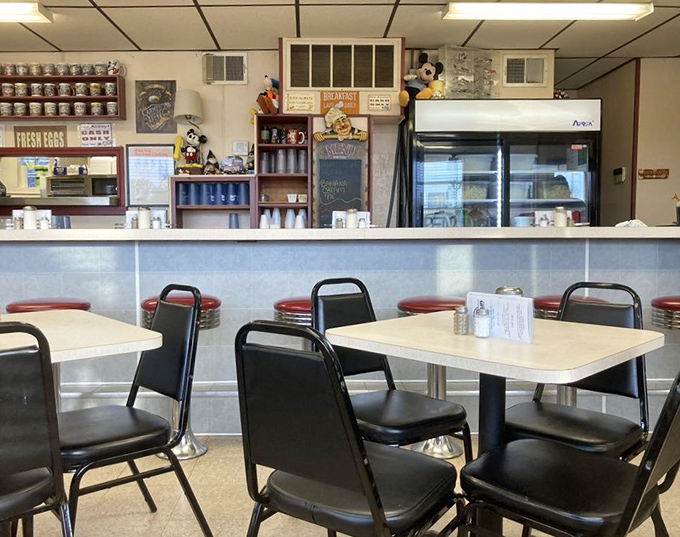 Counter seating: where solo diners become temporary family and the coffee refills flow as freely as the local gossip.