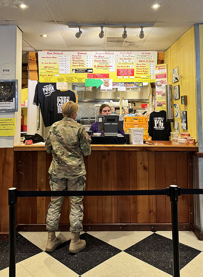 The ordering counter&mdash;where dreams become reality and decisions become delicious. Note the military customer, because good barbecue transcends all demographics.