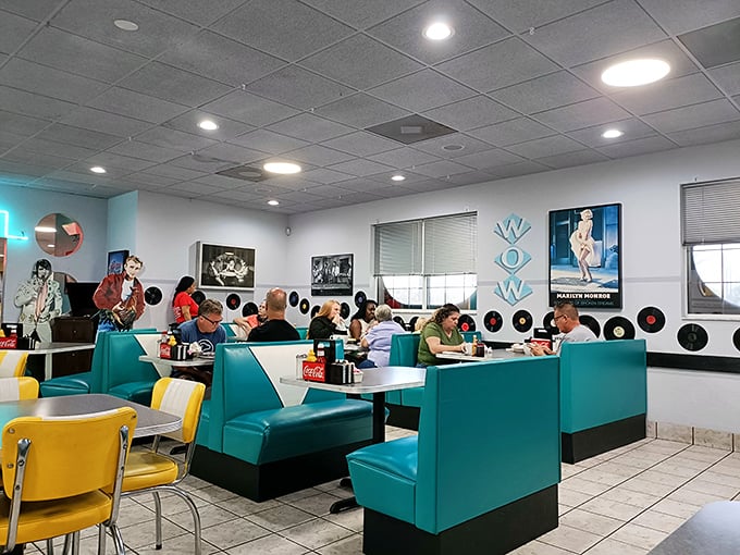 A dining room filled with the quiet hum of satisfaction &ndash; where strangers become temporary neighbors united by good food.