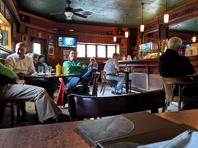 The lunch crowd knows what's up—this is where Philadelphians come when they want substance over style.