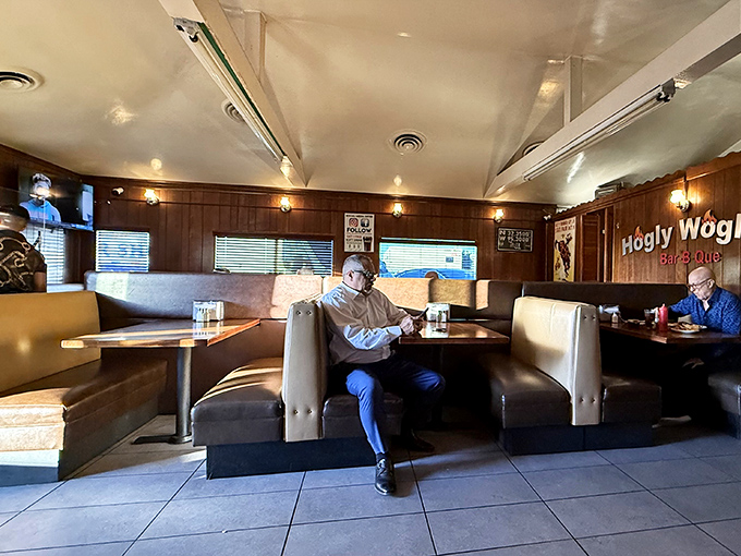 The dining room&mdash;where strangers become friends united by the universal language of "mmm" and "pass the sauce, please."