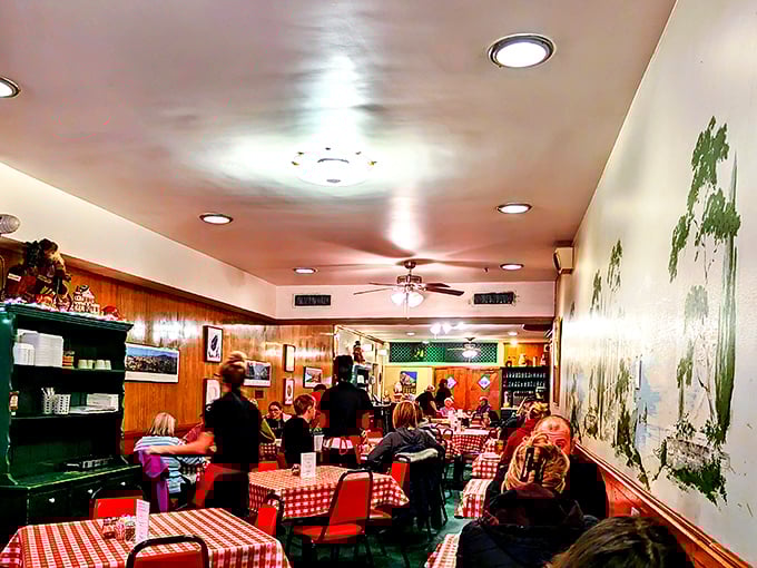 When a restaurant is this busy, you know you're in the right place&mdash;these diners aren't here for Instagram, they're here for the real deal.