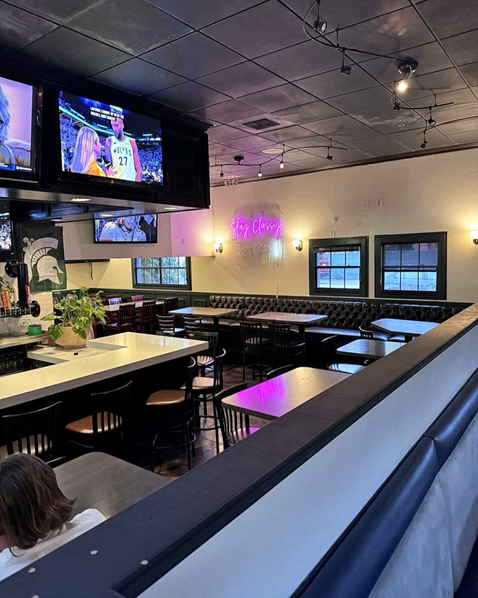 Sports on screens, "Stay Classy" in neon, and enough seating for you and everyone who'll be jealous when they see your food photos later.