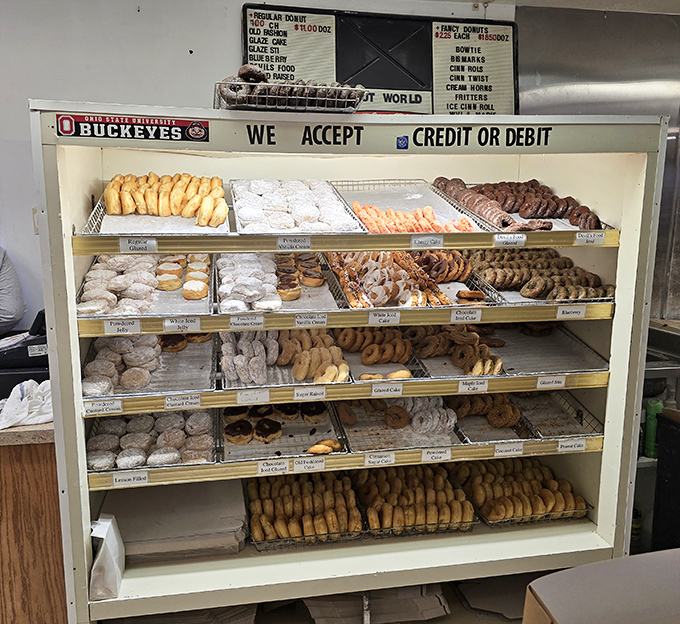 The donut display stands at attention, ready to report for duty in your stomach &ndash; what dedication!