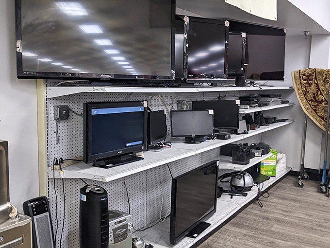 The electronics section: where yesterday's flat screens await new homes. That TV isn't outdated &ndash; it's vintage tech with character and a price tag to match.