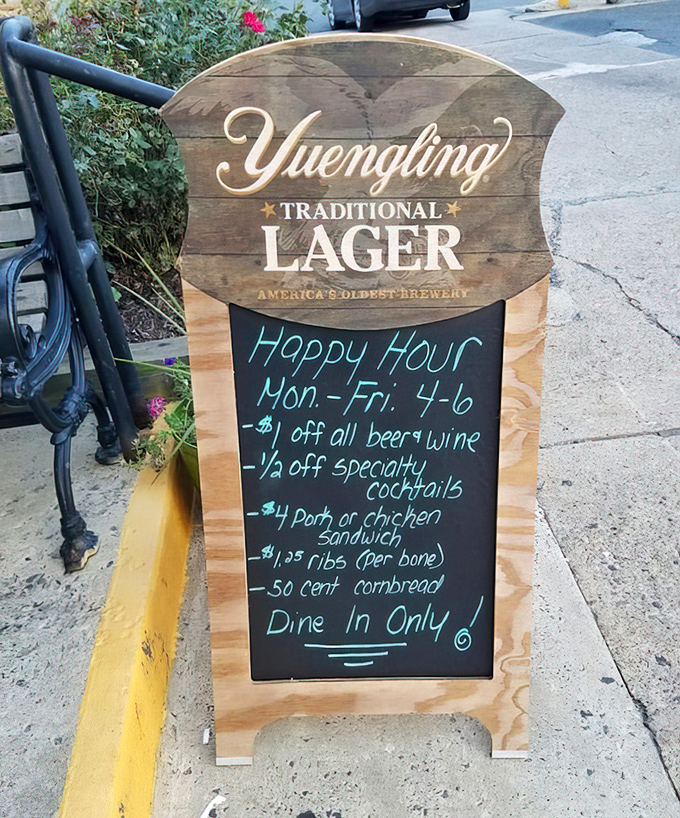 Happy hour specials that make Monday through Friday a little more bearable. When ribs are $1.25 per bone, it's practically your fiscal responsibility to indulge.
