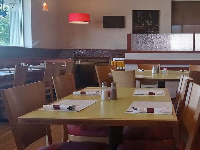 Clean lines, comfortable seating, and not a mason jar in sight &ndash; Jack's interior reminds us that sometimes the classics need no reinvention.