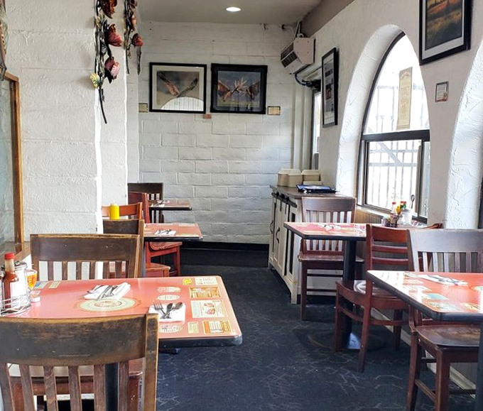 The dining room feels like someone's living room&mdash;if that someone happened to be exceptionally good at cooking breakfast.