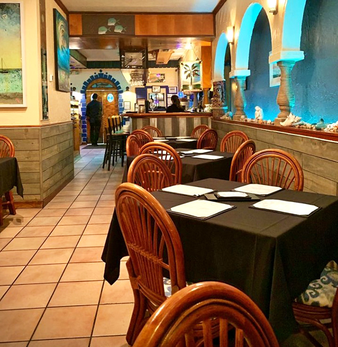 Islands Fish Grill masters the art of intimate dining &ndash; close enough for conversation, far enough to keep your seafood secrets.