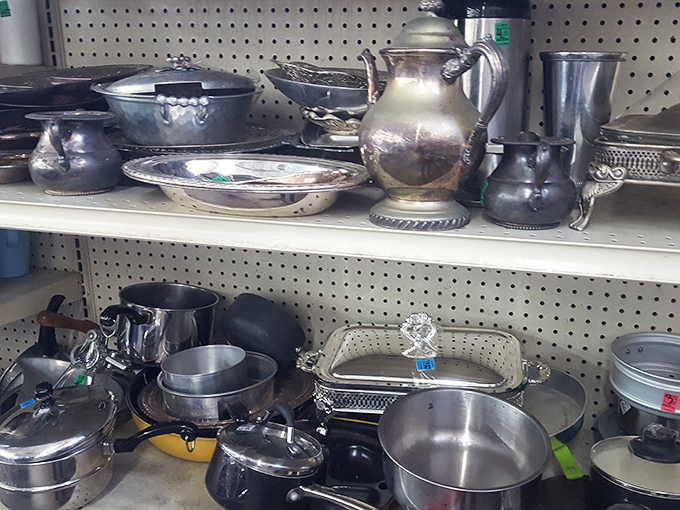Silverware that's seen more dinner parties than a catering company, now polished and waiting to elevate your next potluck from paper plates to fancy.
