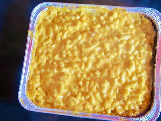 Mac and cheese that actually looks like real cheese was involved. This isn't that neon stuff&mdash;it's the real, creamy, soul-warming deal.