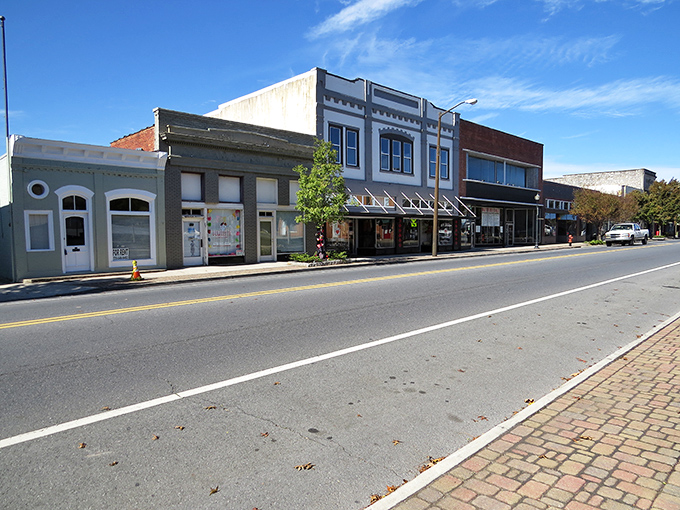 Cedartown's main drag looking like the set of a feel-good movie where everybody gets a happy ending. 