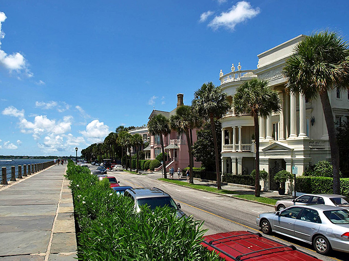 Charleston's iconic Rainbow Row showcases colorful historic homes &ndash; a feast for the eyes that doesn't cost a penny.