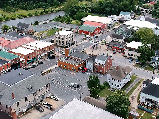 Federalsburg's everyday conveniences keep life simple and affordable. Where grocery shopping doesn't require a second mortgage.