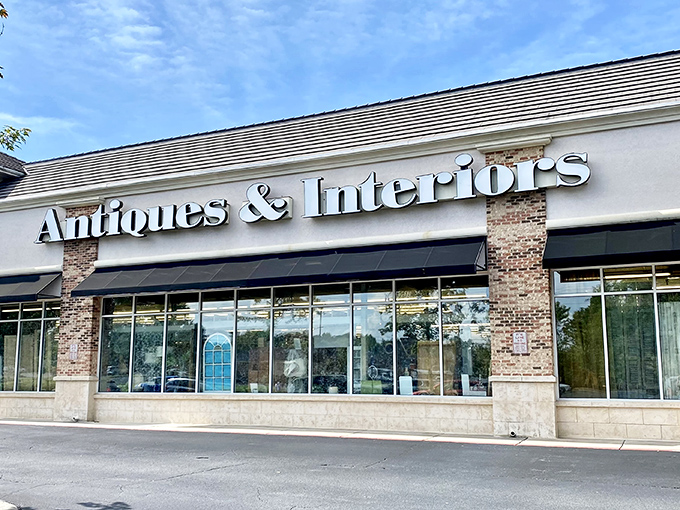 Another Queen of Hearts location proves that royal treatment extends throughout Georgia's antique kingdom.