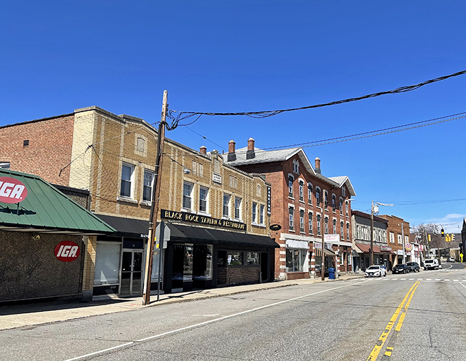 Thomaston's Black Rock Tavern anchors this budget-friendly Main Street &ndash; where "Cheers"-style everybody-knows-your-name charm doesn't require big-city prices.