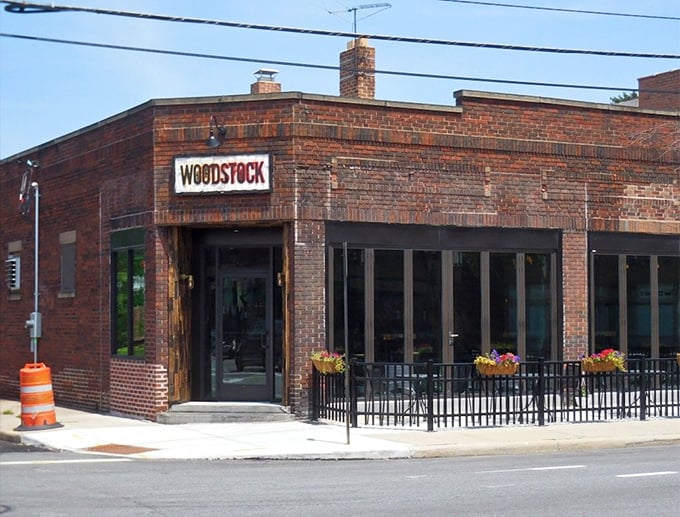 Lakewood's brick-and-mortar testament to the timeless appeal of perfectly smoked meats and sides.