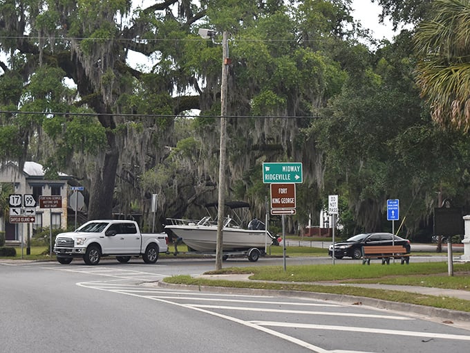 Darien&rsquo;s scenic roads lead past moss draped oaks and signs pointing toward Midway, Ridgeville, and historic Fort King George.