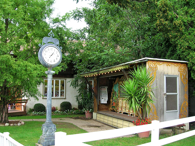 Quirky roadside attractions prove that the best discoveries happen when you're willing to take the scenic route through life.