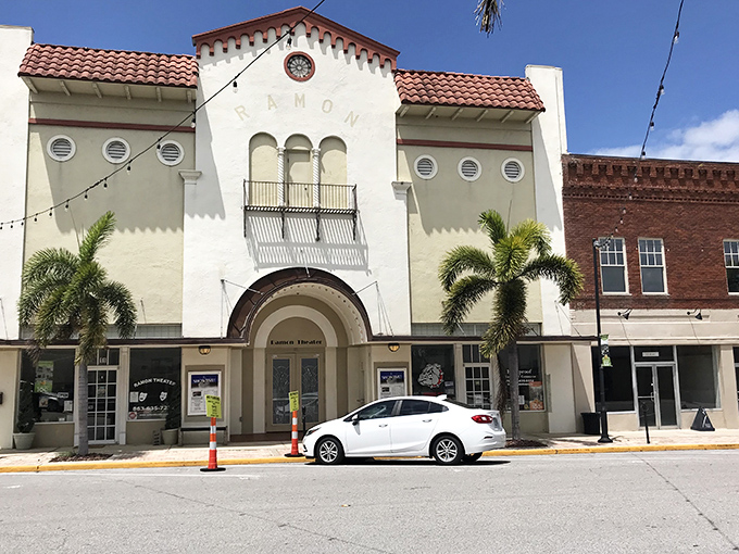 Frostproof's historic buildings have weathered hurricanes and housing bubbles alike. This is Florida living that won't frost your retirement savings.