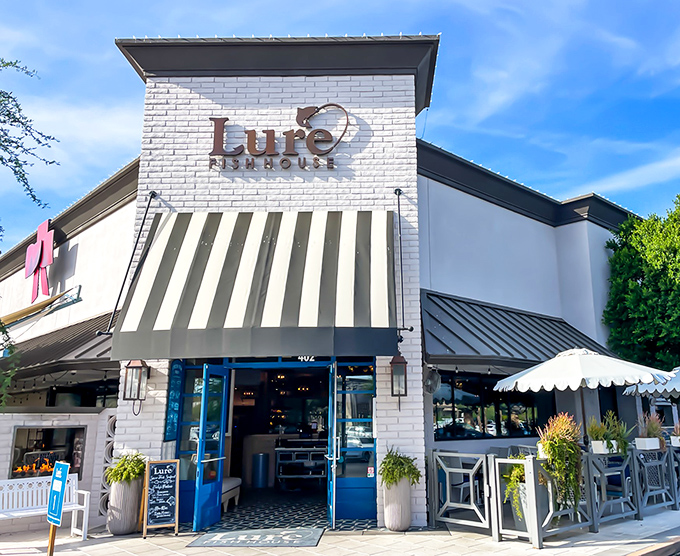 This sophisticated fish house architecture promises California-style seafood elegance in the desert's heart.