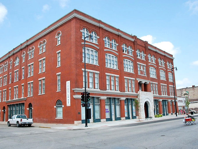 Pittsburg's downtown boasts impressive brick buildings &ndash; monuments to a time when quality and affordability went hand in hand.