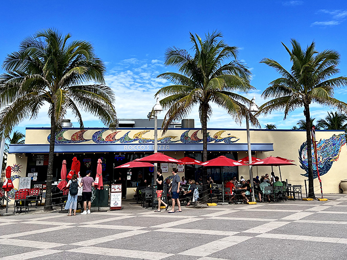 Palm trees, ocean breezes, and pizza that makes you wonder why you'd ever eat anywhere else on Hollywood Beach.