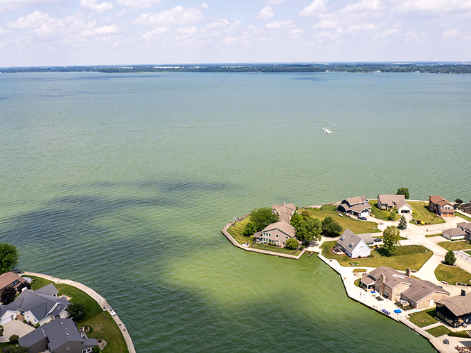 This peaceful lake community proves that paradise doesn't require an ocean or mountains.