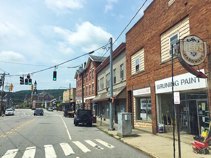 Red's Hardware and Bruning Paint &ndash; Thomaston's hillside haven offers small-town necessities and "It's a Wonderful Life" vibes at prices Jimmy Stewart would approve.