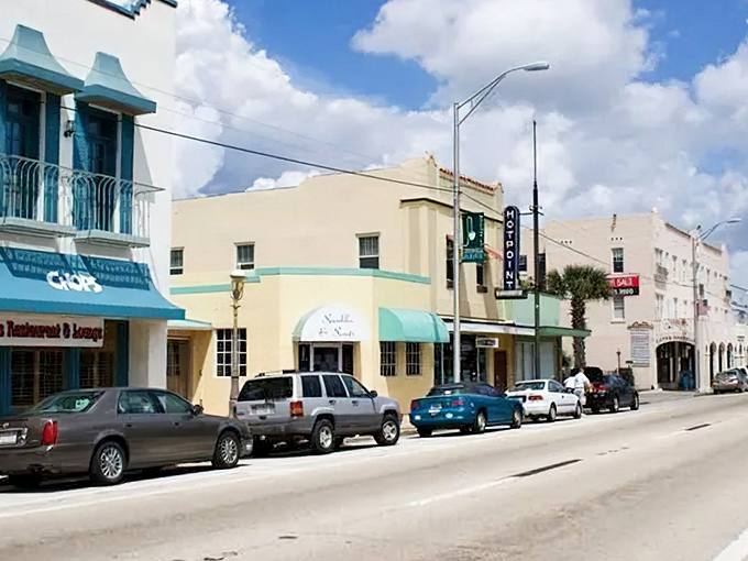 Downtown Titusville feels like a vintage postcard&mdash;colorful facades, local flavors, and just the right dash of nostalgia.