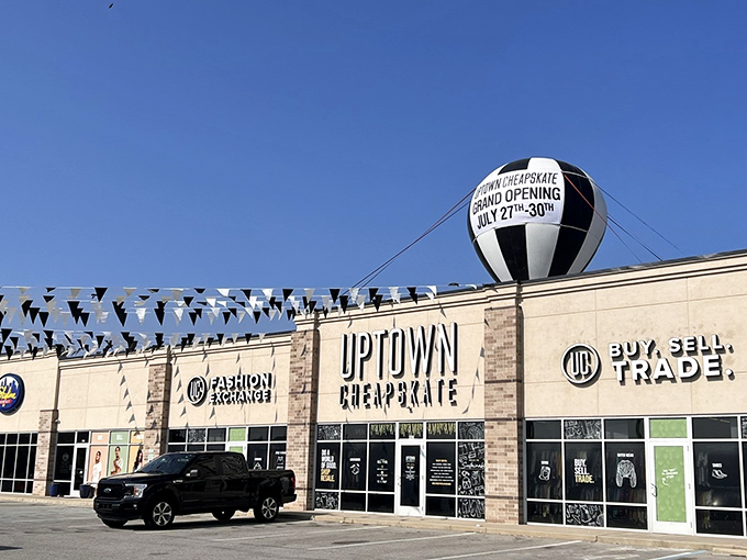 Those sleek displays prove that secondhand can look first-class when presentation meets great prices.