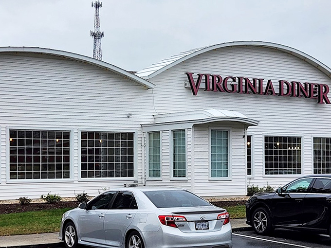 Clean lines and classic styling create the perfect setting for celebrating Virginia's rich culinary heritage with style.