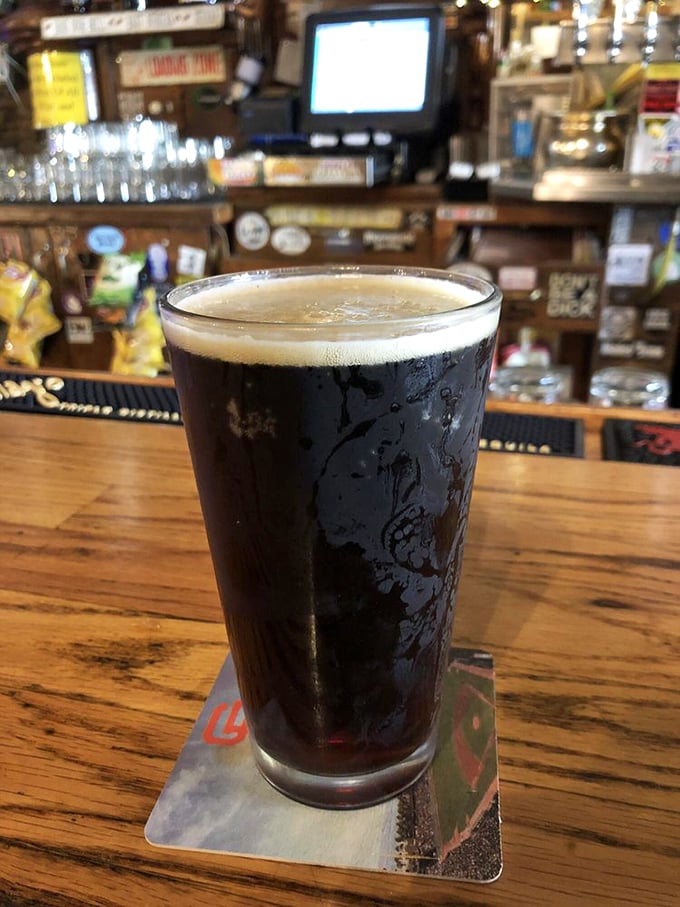 Fresh ale served in classic glass keeps the conversation flowing and the beer levels perfectly balanced throughout your meal.