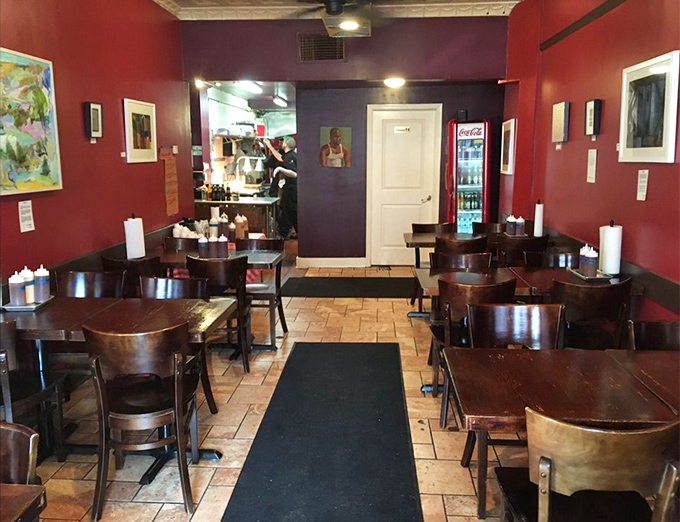 Another angle reveals the unpretentious charm &ndash; this place focuses on flavor, not fancy decorations or Instagram backdrops.