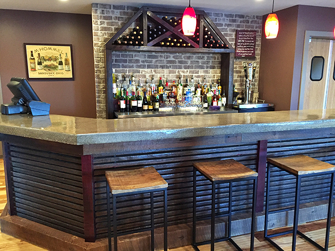 The bar area &ndash; where "I'll just have coffee" turns into "maybe one Bloody Mary" before noon. Vacation rules apply.