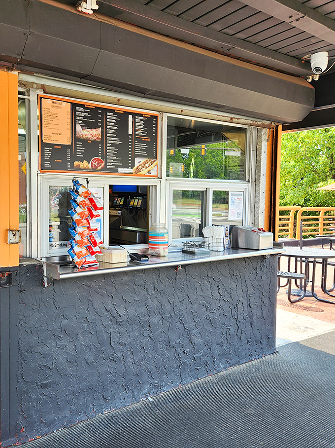 This counter has witnessed more food joy than most five-star restaurants. Simple, efficient, and focused on what matters.