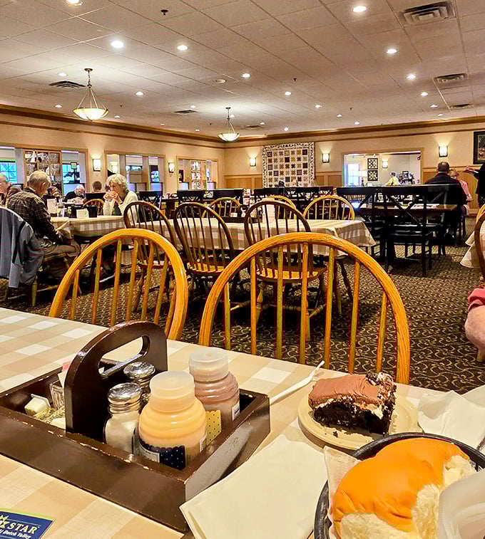 The dining room hums with conversation and the occasional gasp of dessert-induced delight. Quilts and comfort food&mdash;a perfect pairing.