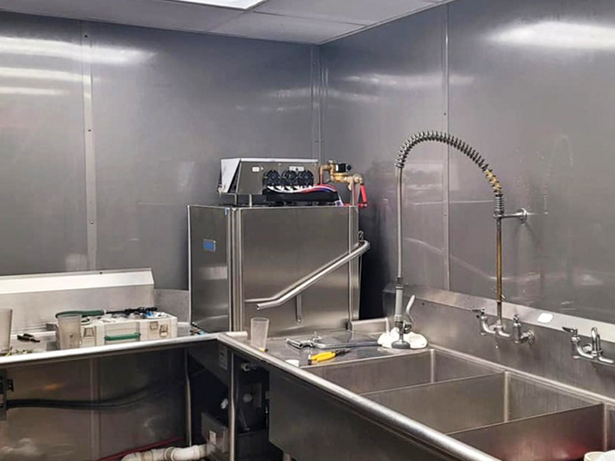 Behind every perfect pancake is a spotless kitchen. This gleaming dishroom is where the magic happens after the magic happens.