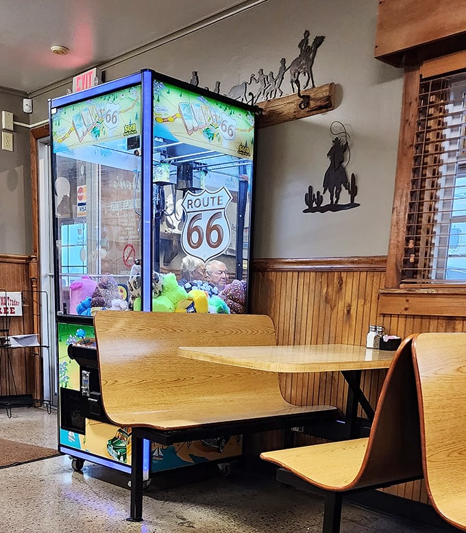 Even the claw machine gets the Western treatment at Don's, where Route 66 nostalgia and cowboy silhouettes remind you you're in the heartland.