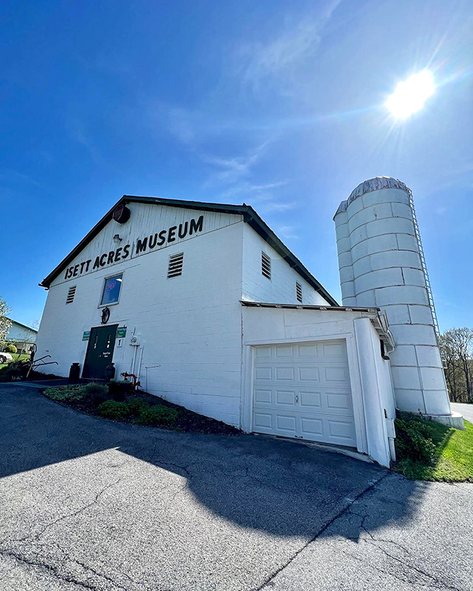 The Isett Heritage Museum barn and silo stand ready to transport visitors through time, no DeLorean required—just curiosity and an afternoon to spare.