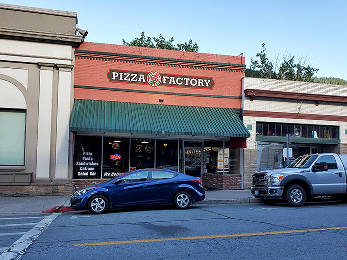 At Pizza Factory, the pies come without pretension&mdash;just the honest-to-goodness comfort food that tastes better than any delivery app option.
