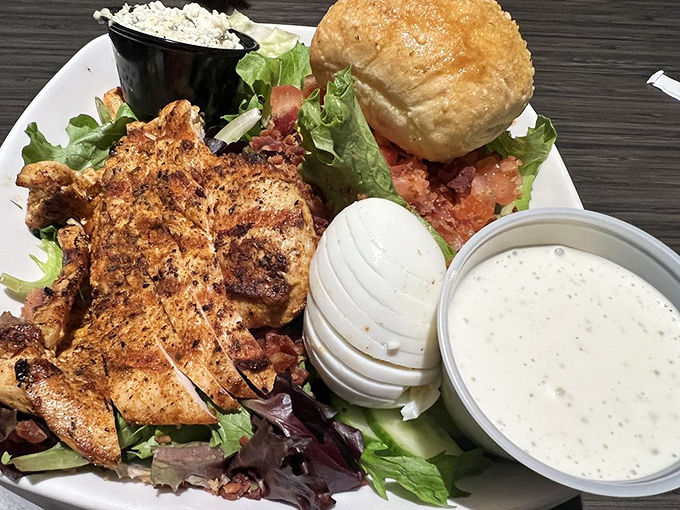 A salad that doesn't feel like punishment, with grilled chicken that actually tastes like chicken should. Revolutionary concept in the restaurant world!