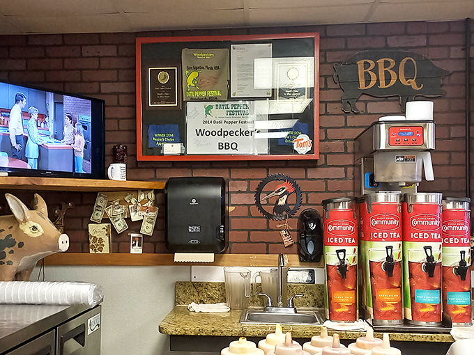 Awards on the wall tell you what your nose already knew &ndash; these folks have mastered the art of turning smoke into joy.